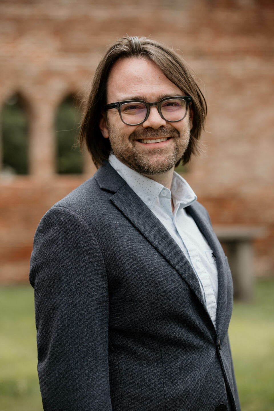 New faculty book explores how politics can be a spiritual practice ...