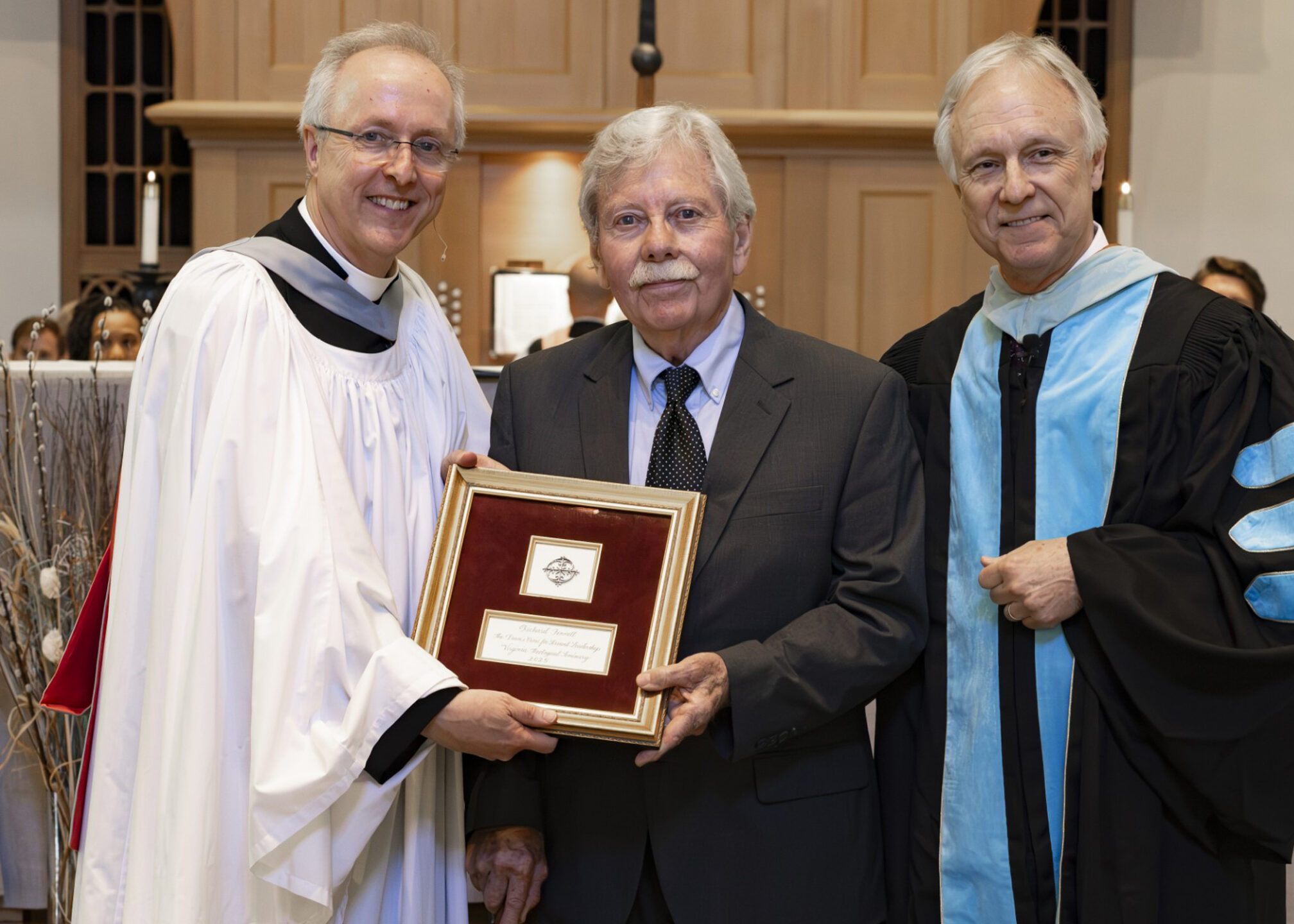 Virginia Theological Seminary awards the Dean’s Cross to artist Richard ...